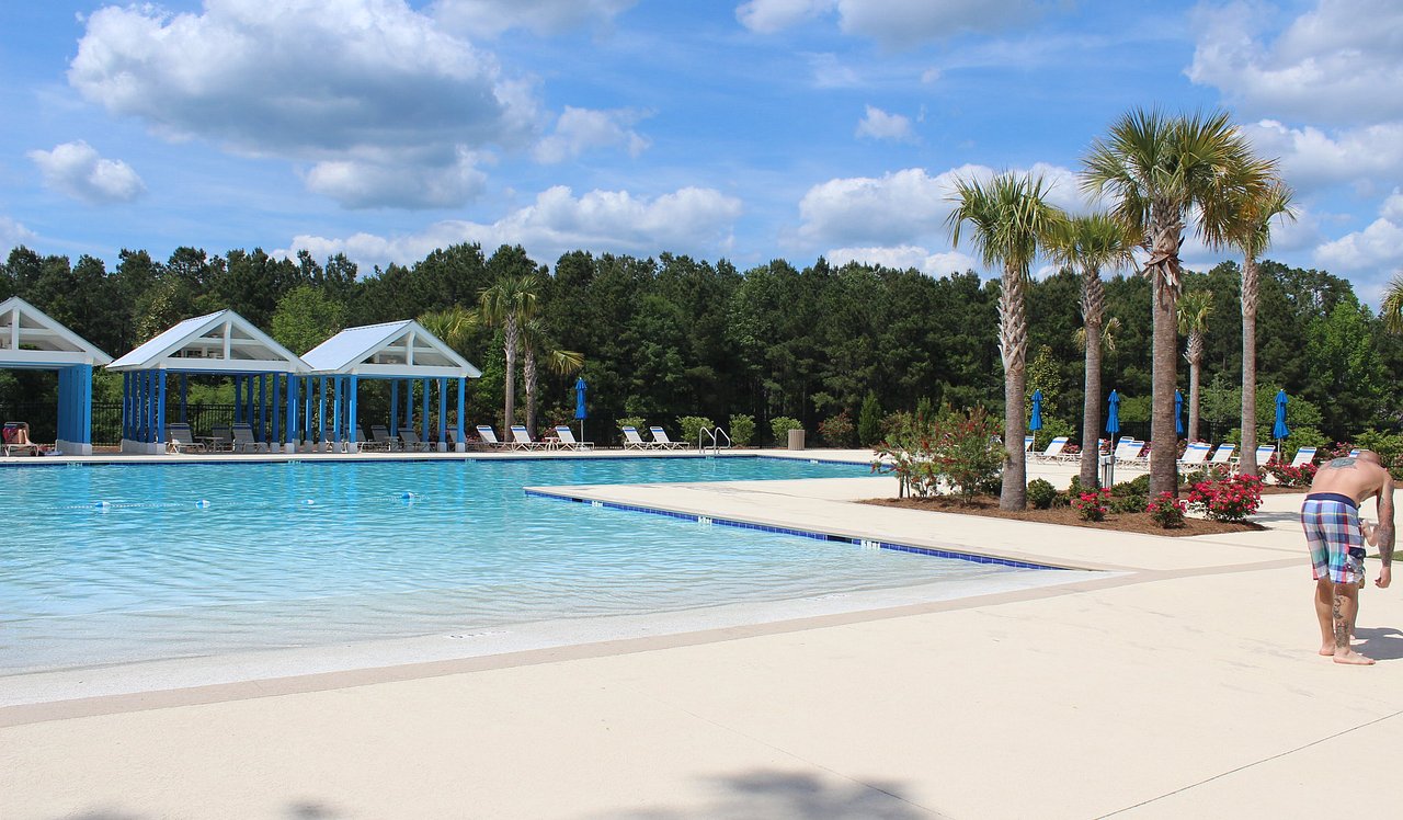 Amenities - ThePondsSCResidents