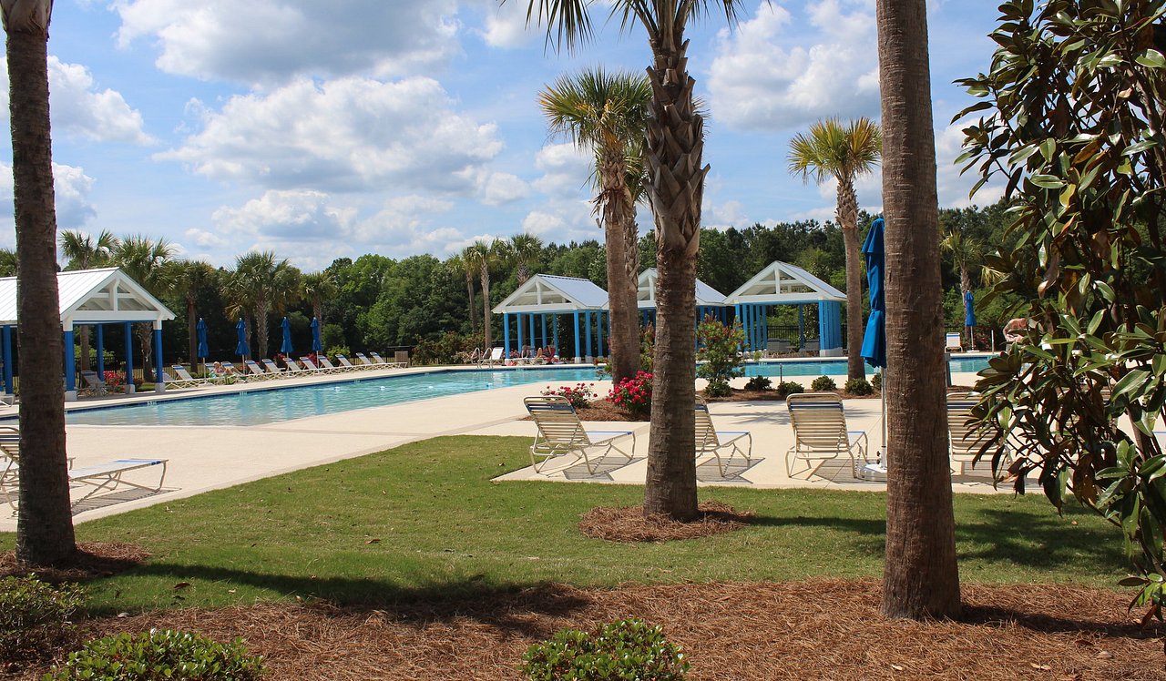 Amenities - ThePondsSCResidents